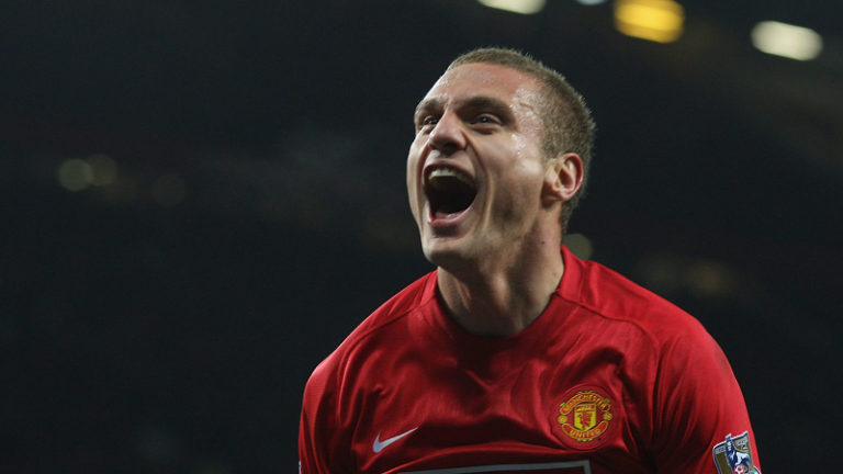 Nemanja Vidic từ tượng đài Old Trafford tới kẻ bị ruồng bỏ